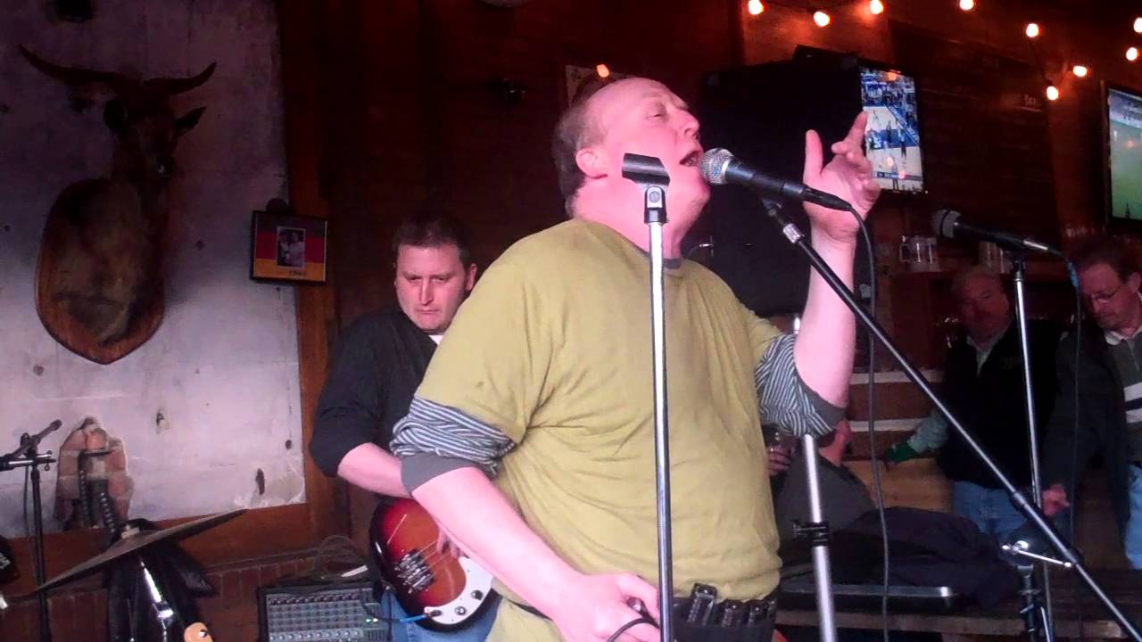 Tom Healey Band - Tramp - YouTube