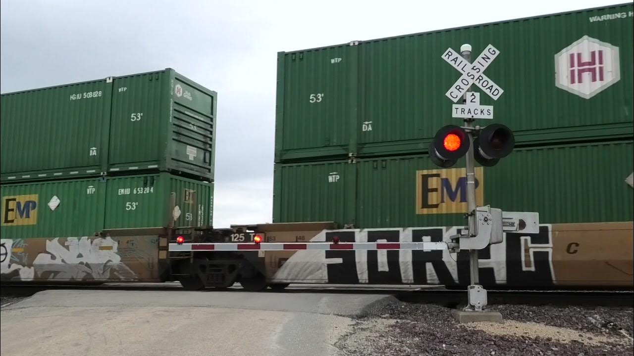 UP 5591 West in Morrison, IL 4/8/21 - YouTube