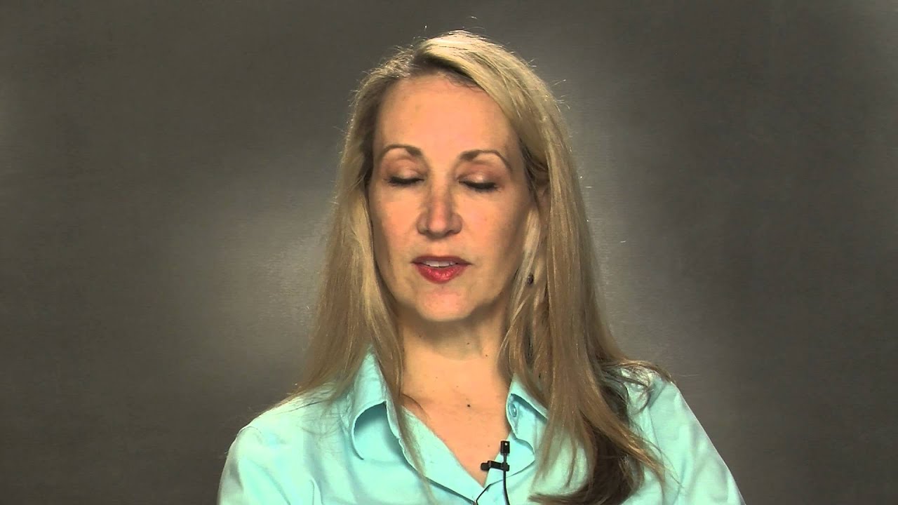 Laura, Oracle Sales - YouTube