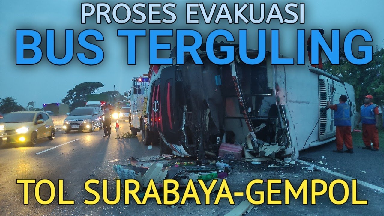 Bus Tentrem Surabaya-Malang Terguling di Jalan Tol - YouTube