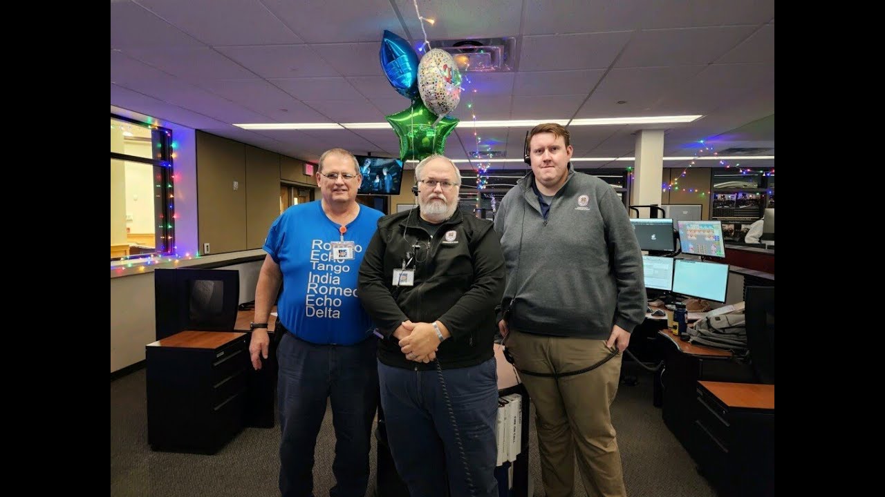 Ron Diehl (Dispatcher #153) Retirement Radio Sign-Off - YouTube