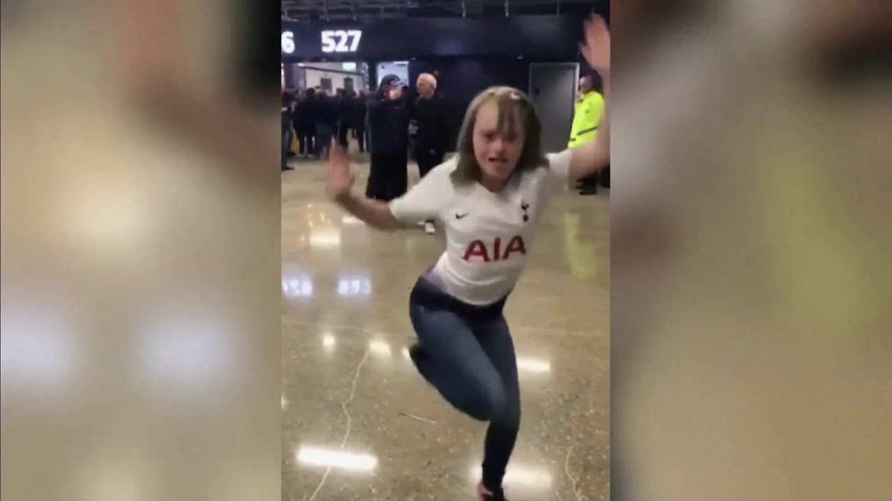 Ella Markham becomes a mascot? (UK/(Global)) - ITV London News - 2nd ...