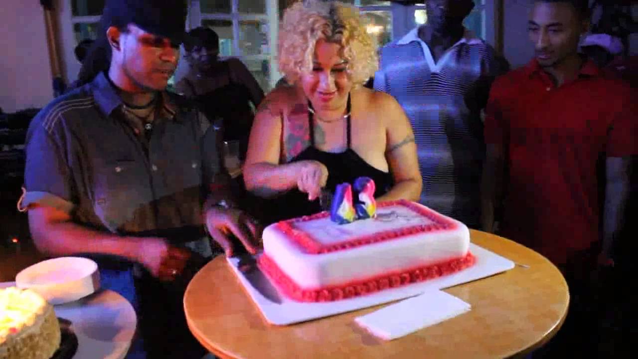 Dj Bondy & Karaoke kortando bolo - YouTube