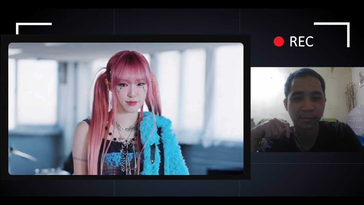 YENA「DNA」Music Video REACTION - YouTube