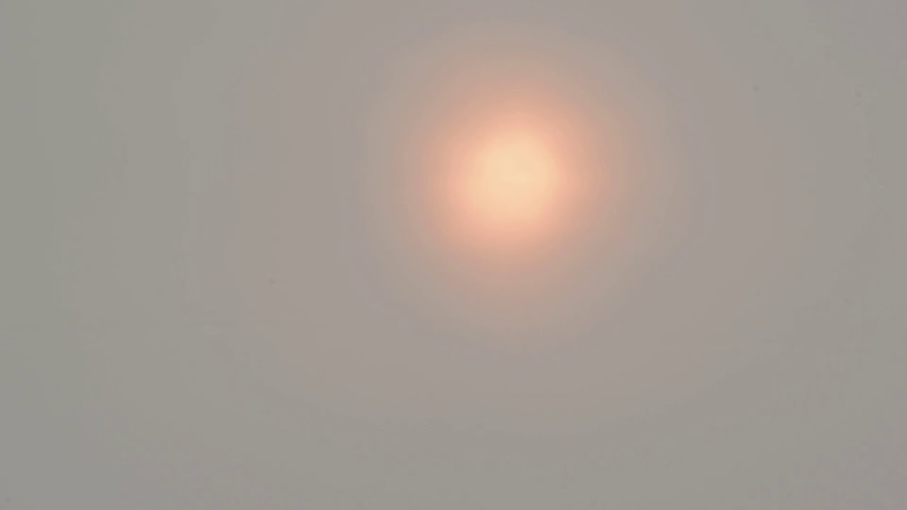 A "Rayed" Sun Caused By Overcast Weather Conditions EMR 8602 - YouTube