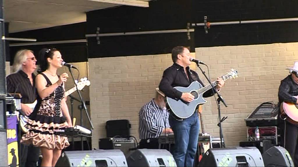 har 2 steve cherelle band speed of the sound of lonelyness - YouTube