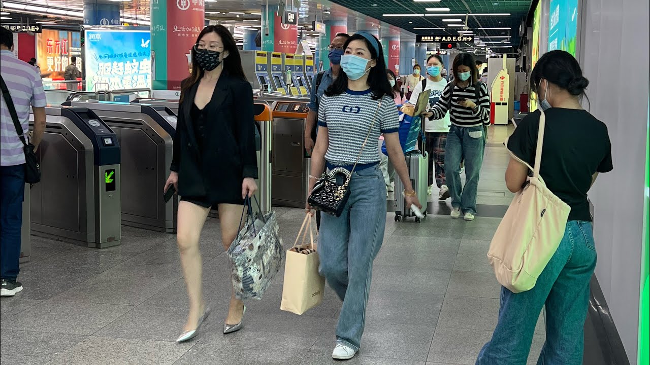 Gorgeous Girls in Guangzhou Business District. A Scenic Spot that Is ...