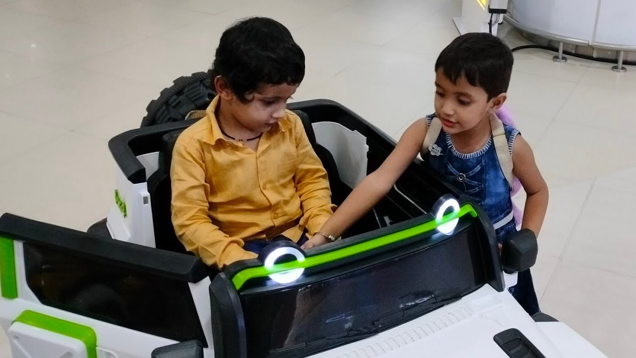 Gullu Gilli Driving The Remote Car | Nursery Life. - YouTube