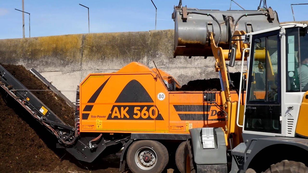 Doppstadt AK 560 EcoPower - Der neue Universal-Zerkleinerer - YouTube