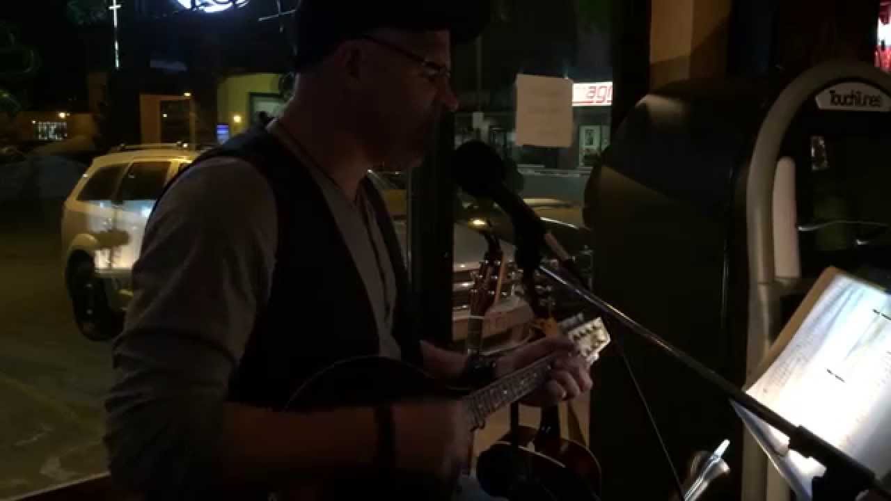 Jeff Cain plays R.E.M.'s Losing my Religion - YouTube