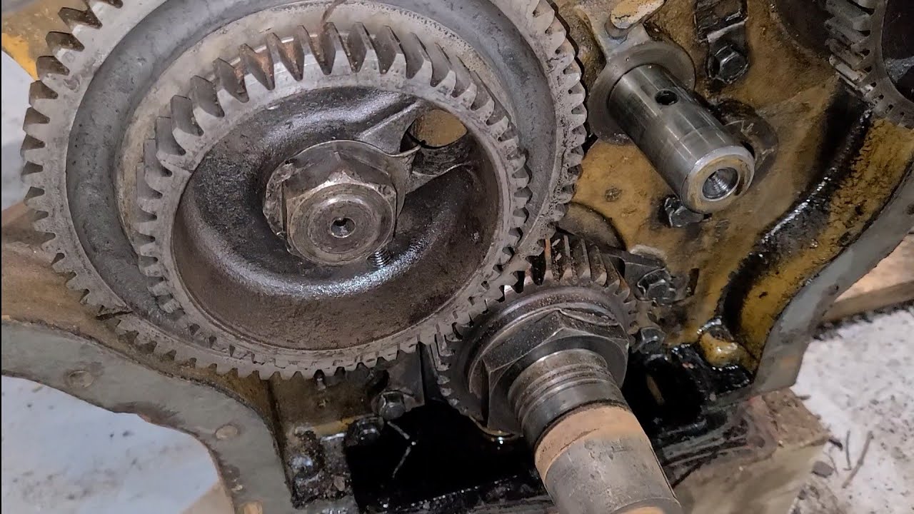 Caterpillar RD-4 Engine Disassembly Pt.7 - YouTube