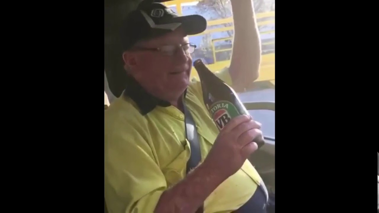 VB long neck - YouTube