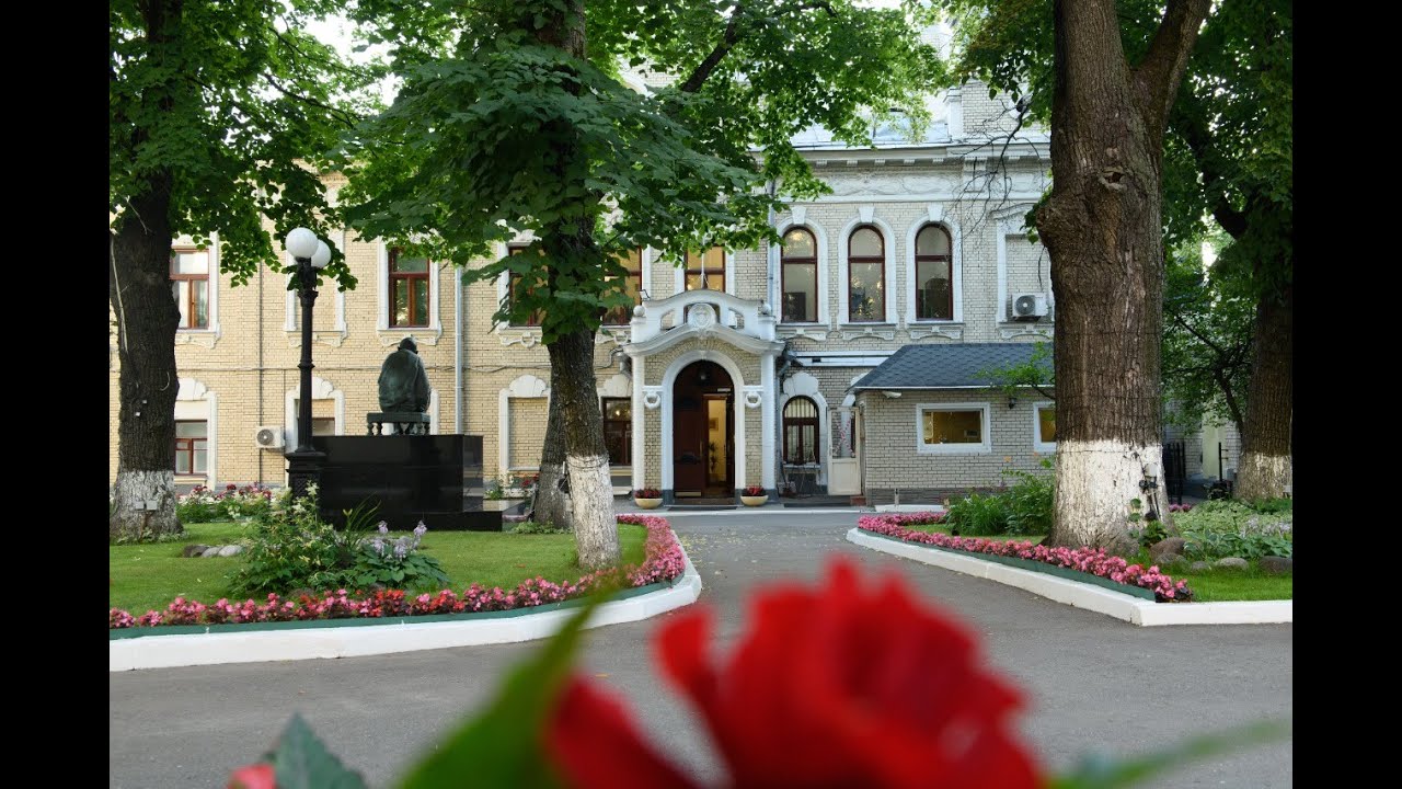 Embassy of India, Moscow on a Summer Day - YouTube