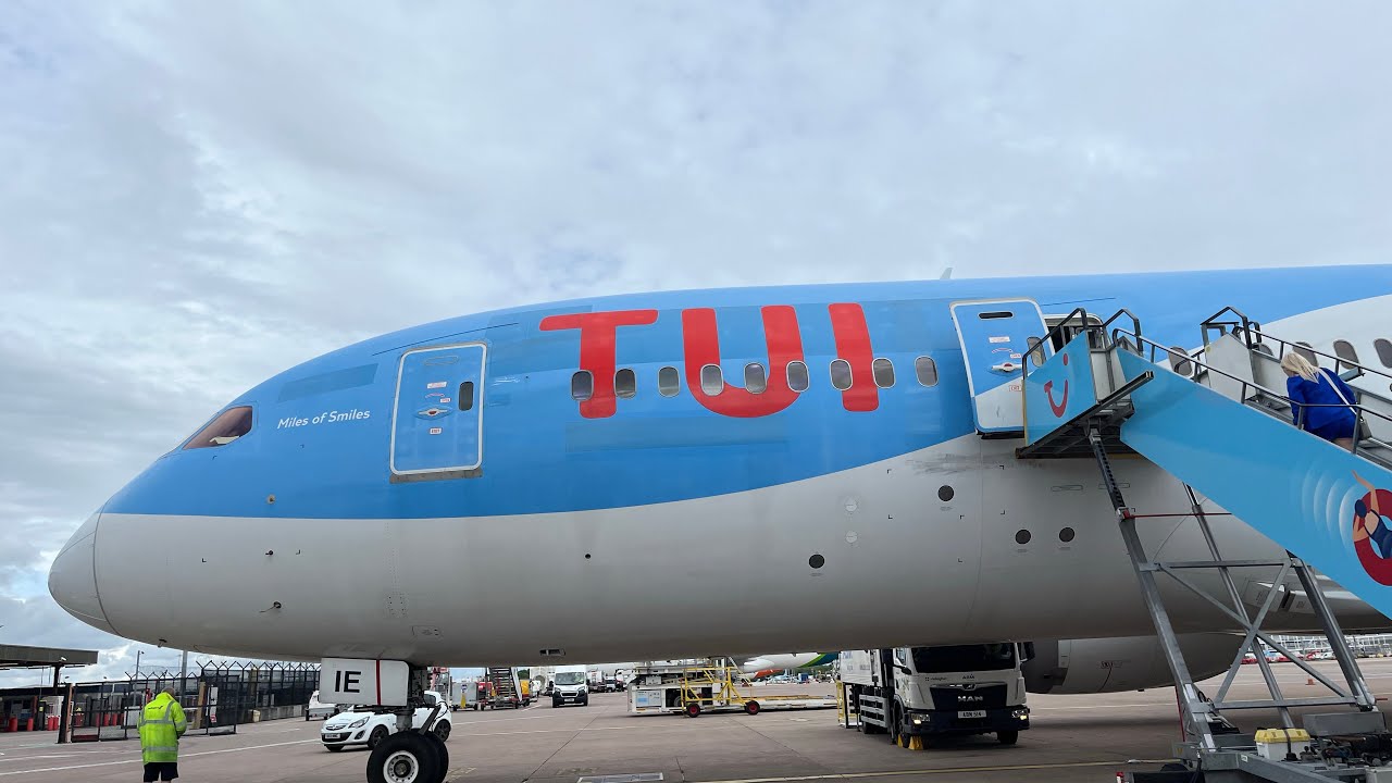 TUI Flight Manchester - Orlando, Melbourne Airport 14th June 2024 - YouTube