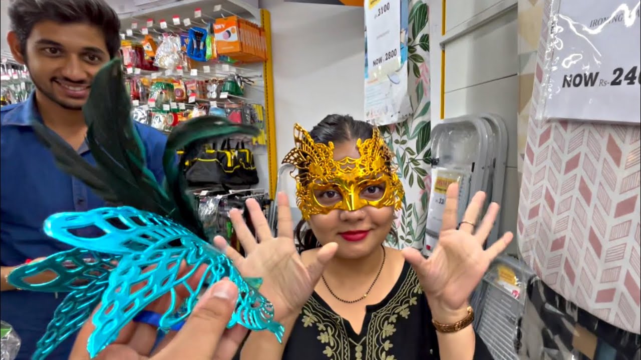 Walkway Haldwani वालों ने आज हमारी पार्टी करवा दी 😜 !! और हमने dekhi ...