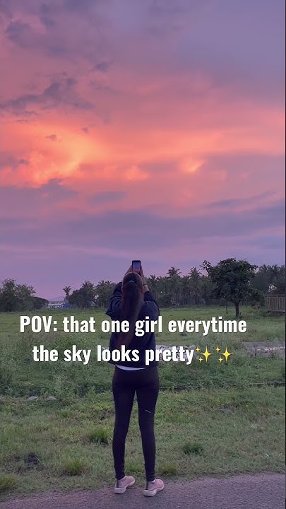 THAT GIRL WHEN THE SKY LOOKS PRETTY - YouTube