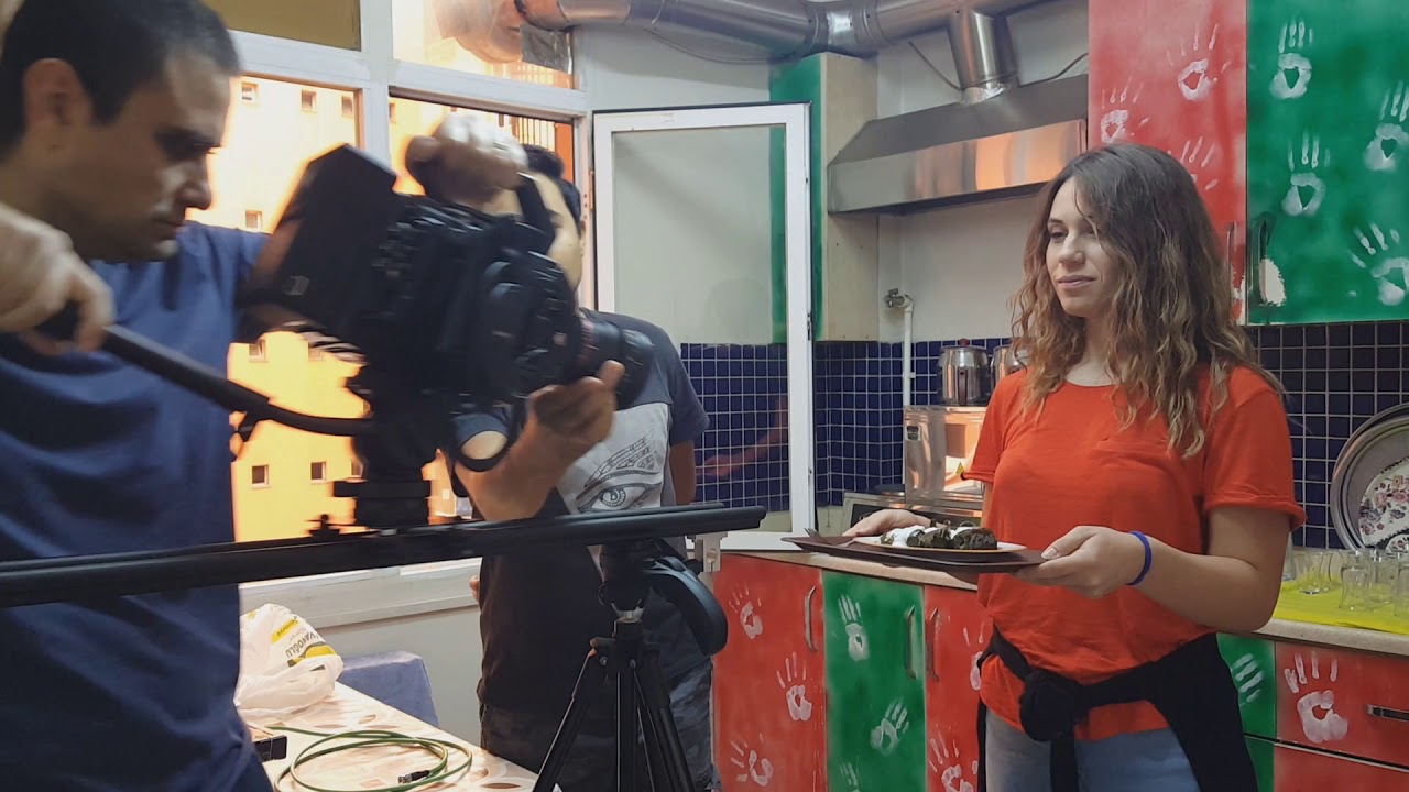 Beyaz Hap Kamera Arkası - Kaynana ve Gelin Sahneleri - YouTube