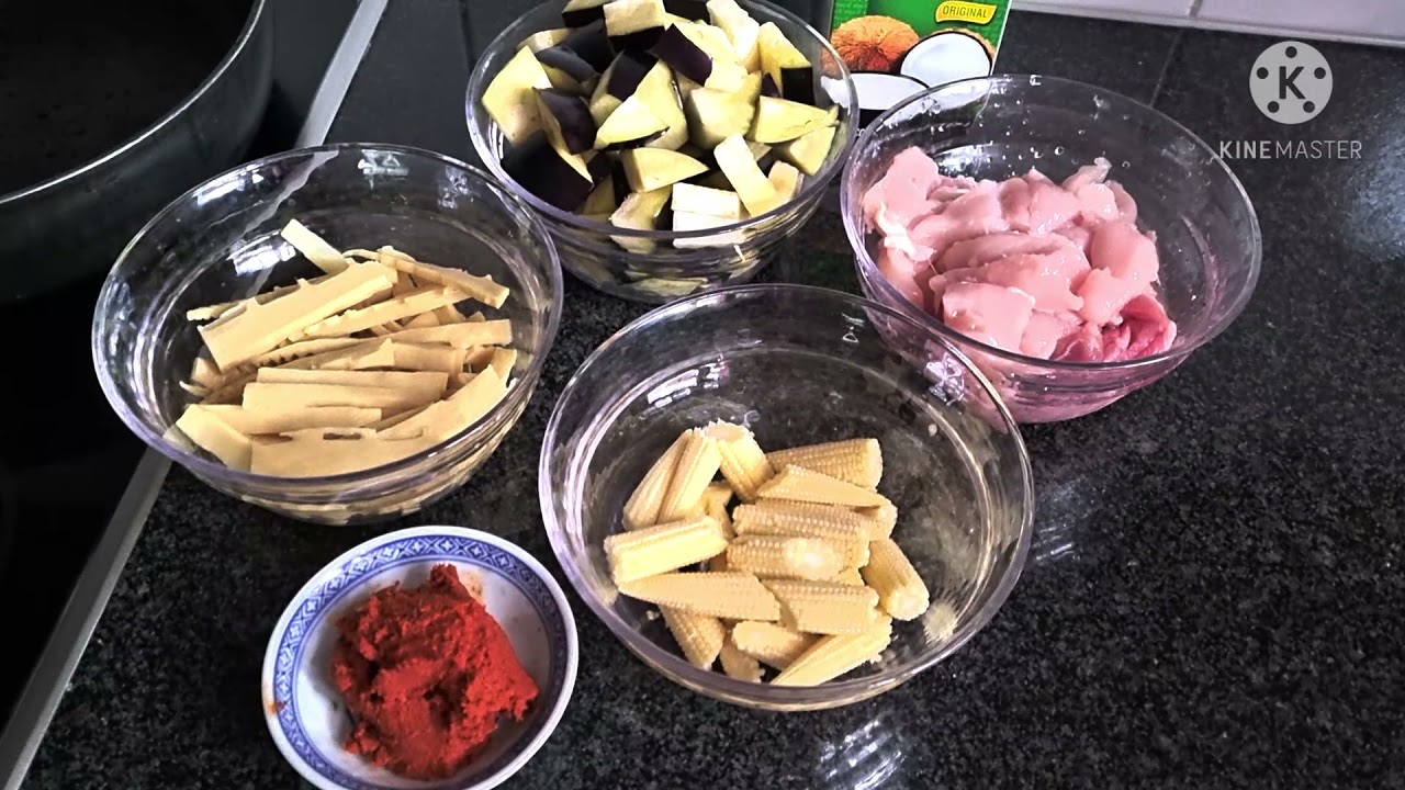 Thai Red Curry easy and Quick full of Flavor / Curry Rouge - YouTube