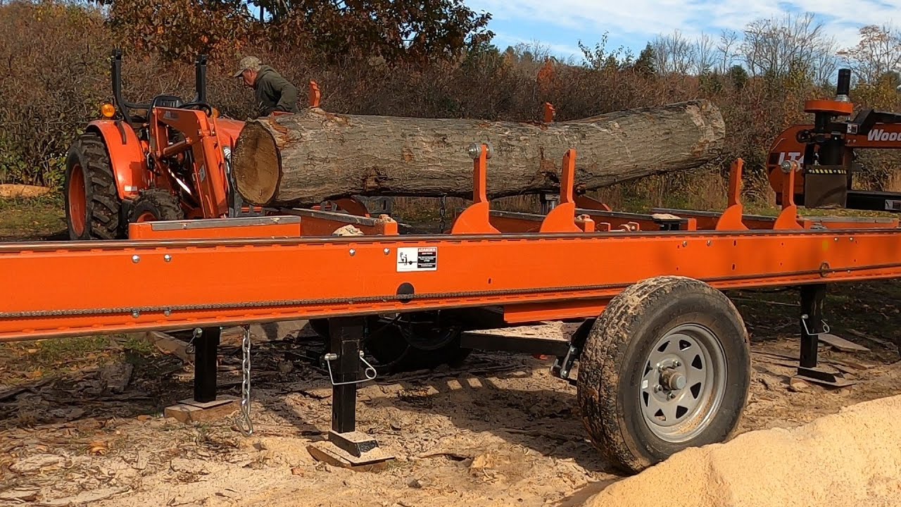 Milling A Bowed and Knotty Red Oak With The Wood-Mizer LT40 # 186 - YouTube