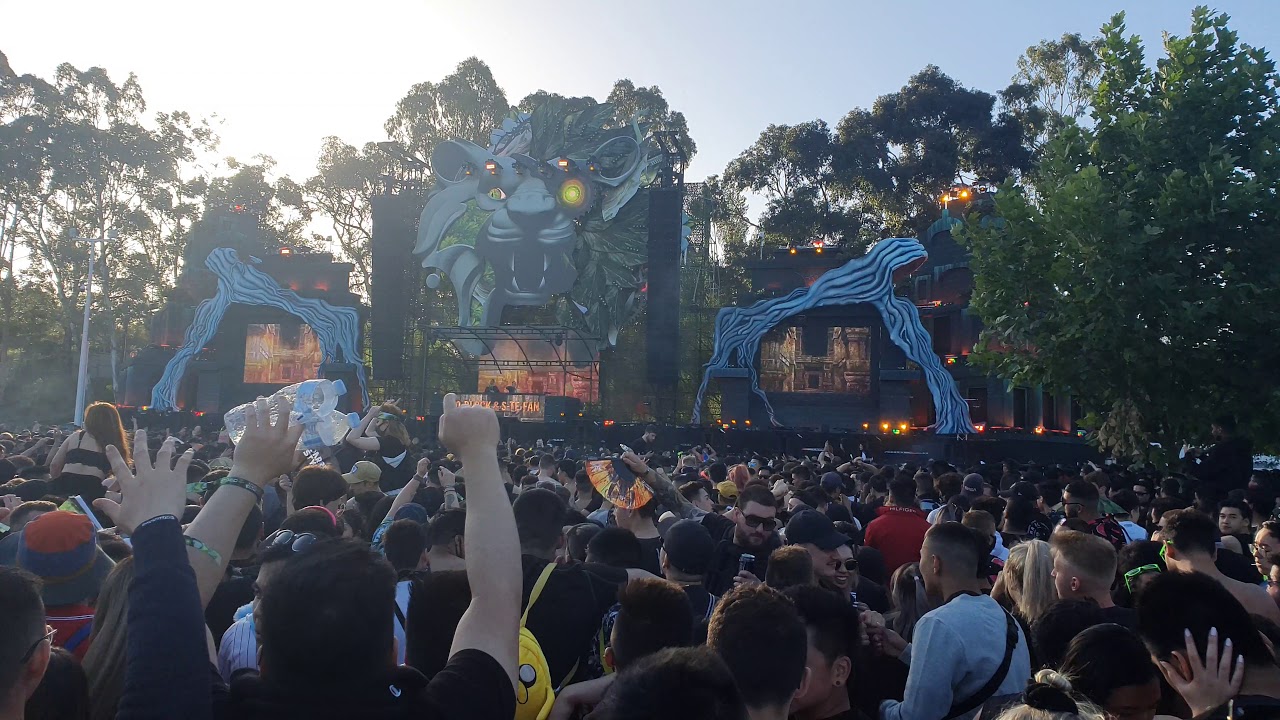 Love on fire - YouTube