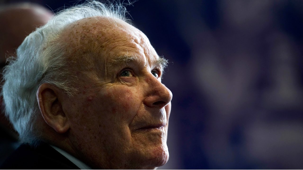 A tribute to Lawrie Reilly // England 1-3 Scotland, 1949 - YouTube