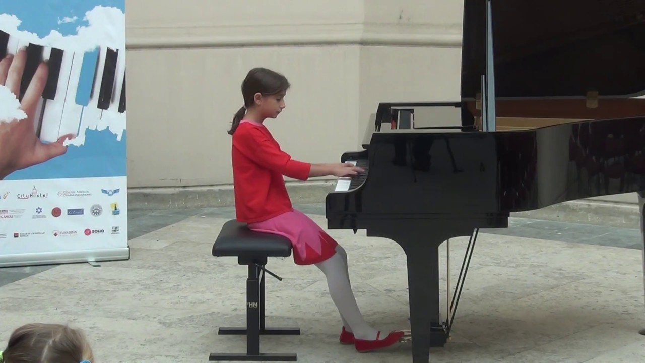 Katja Kalamir (10) , Piano City Novi Sad, 09.09.2017 - YouTube