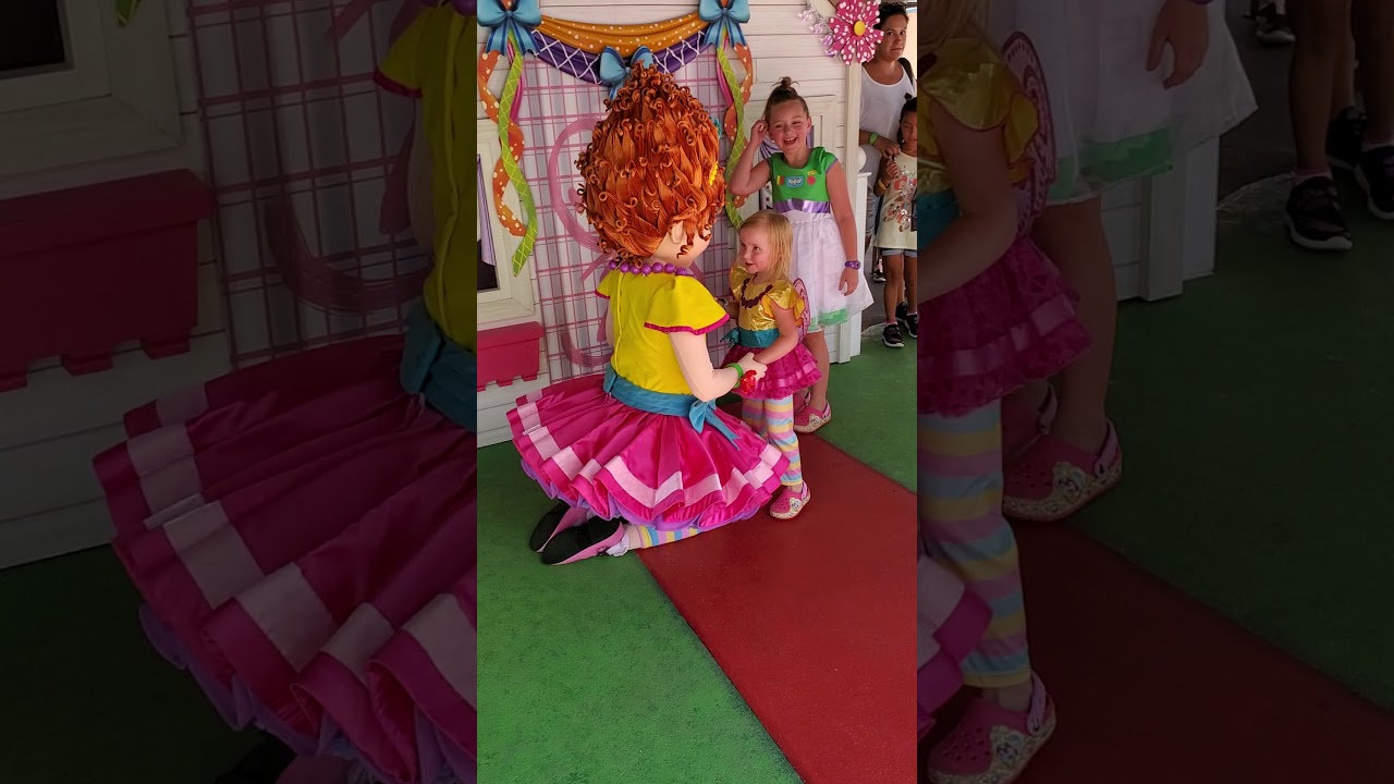 Fancy Nancy 1 - YouTube