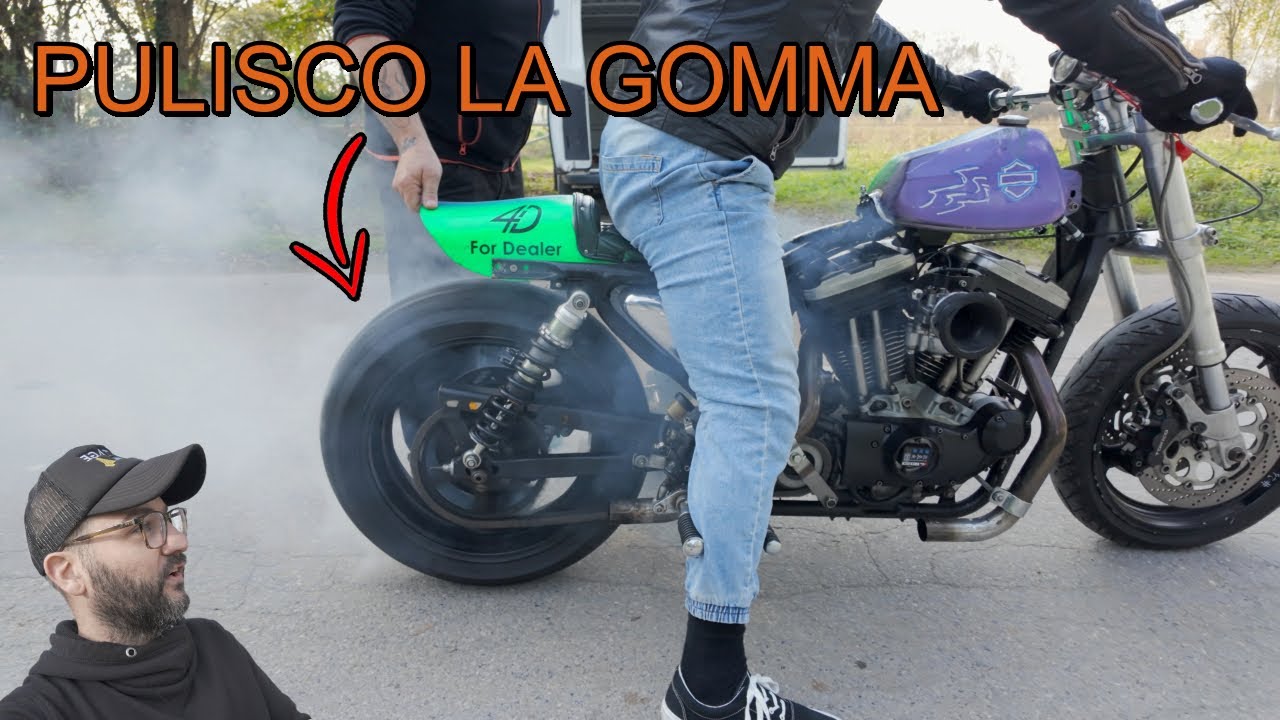 Scendo "IN PISTA" e ROMPO la moto 😭 - YouTube