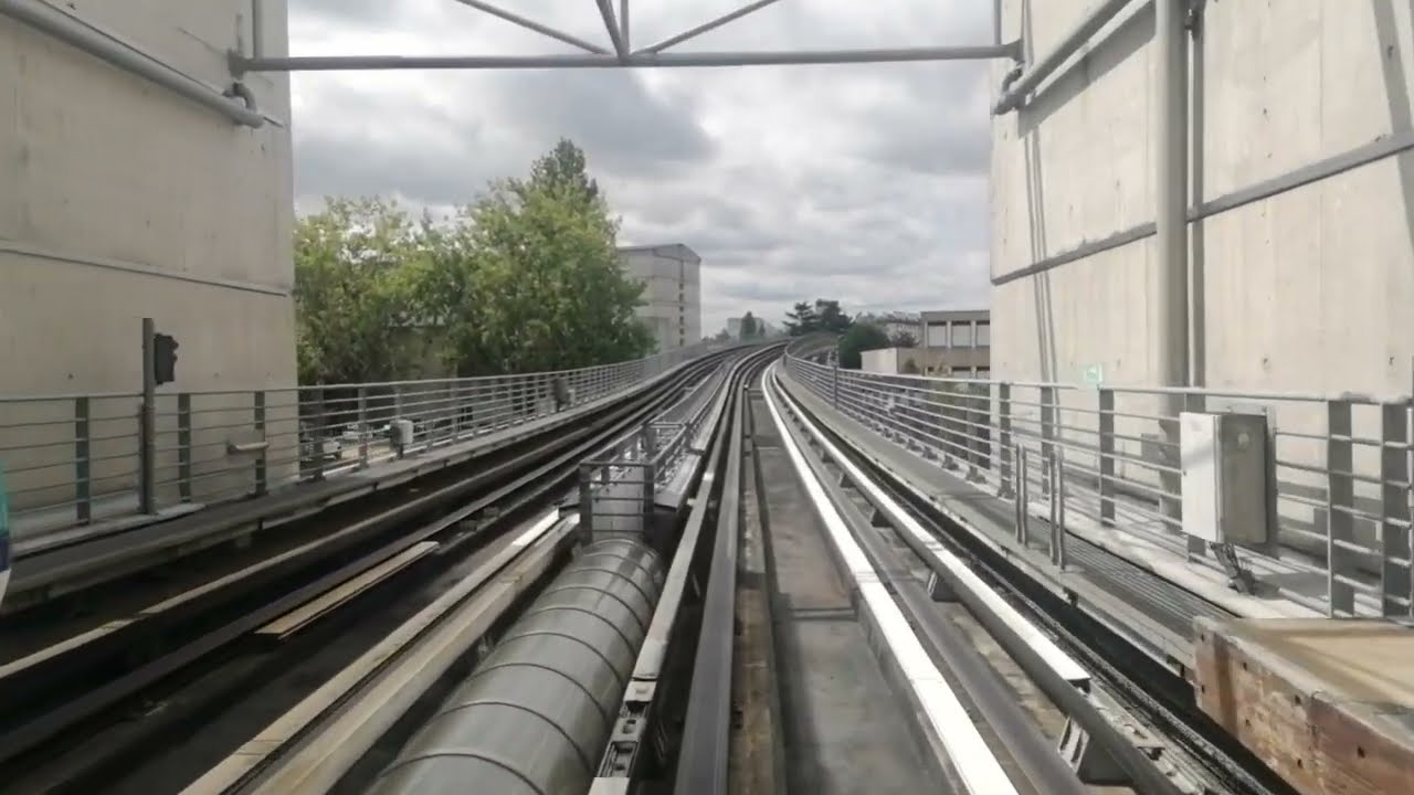 Métro de Rennes Siemens VAL 208 NG HP 19 entre La Poterie et Kennedy ...