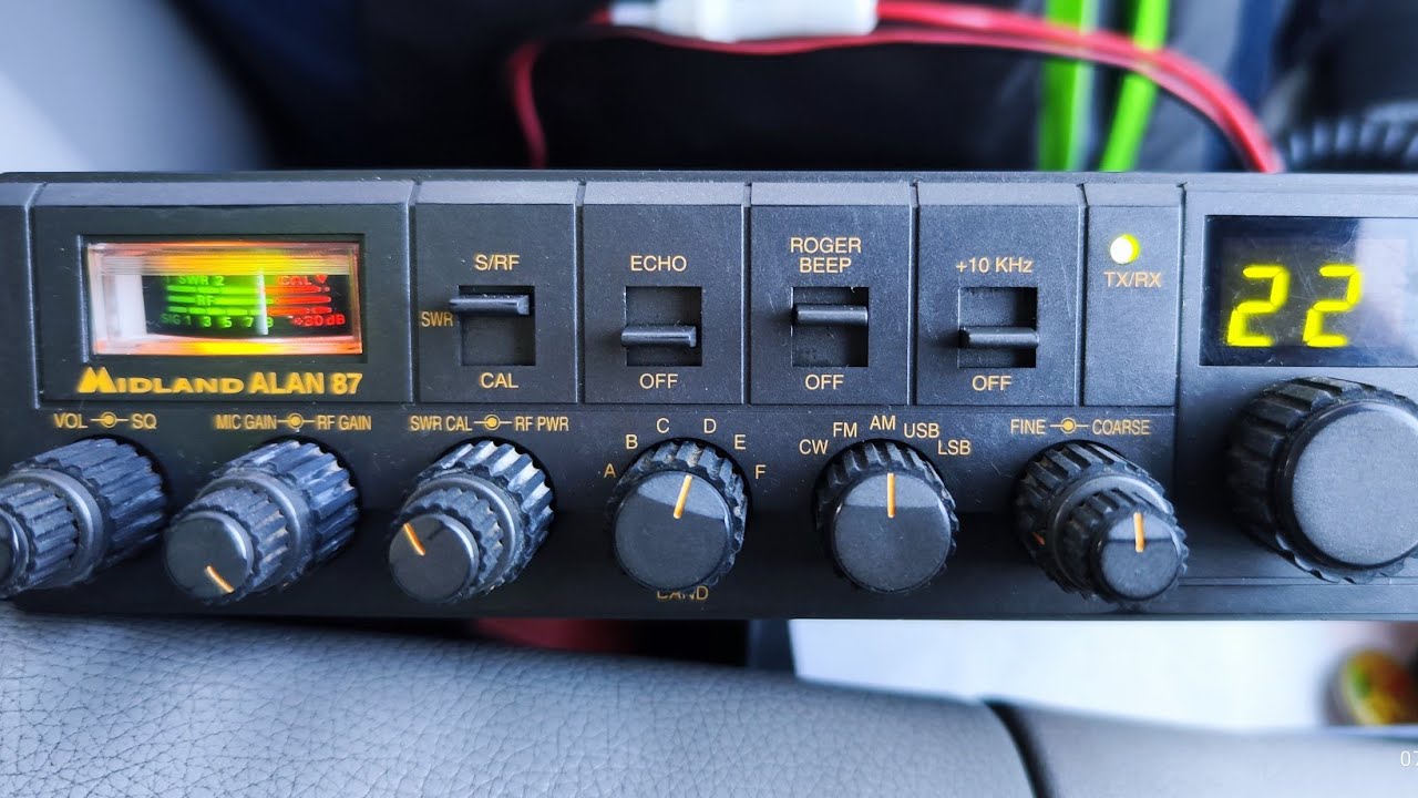 midland Alan 87 AM FM SSB export CB radio - YouTube
