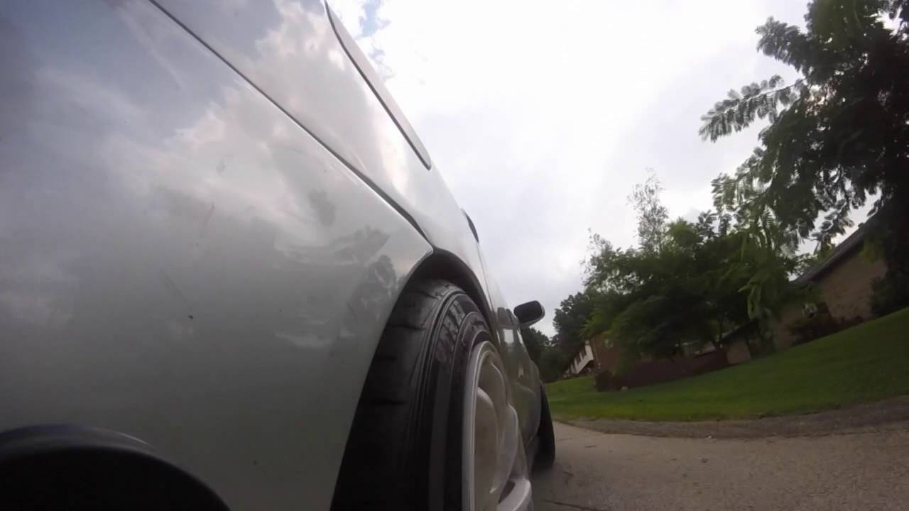 02 WRX wheel rub - YouTube