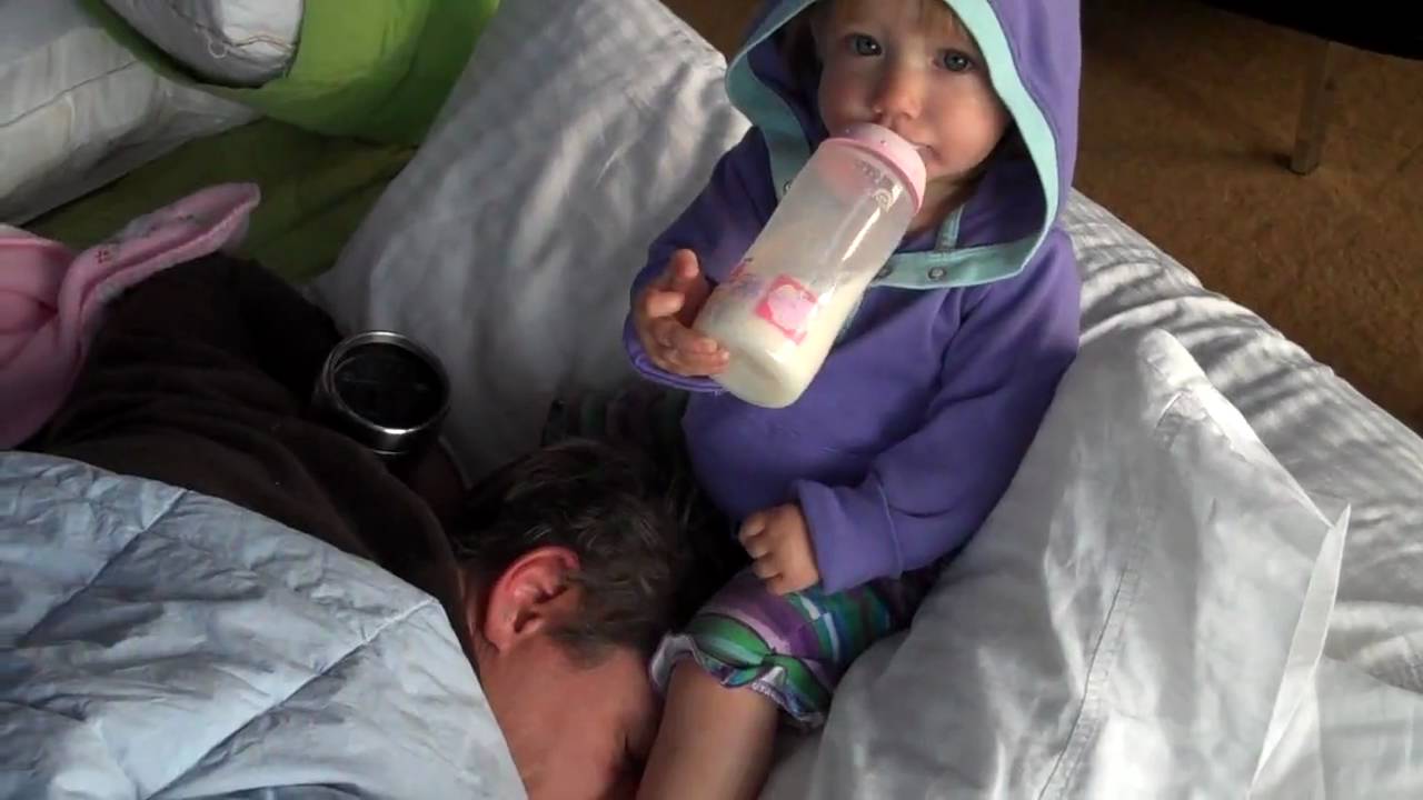 E Sitting On Daddys Head Youtube