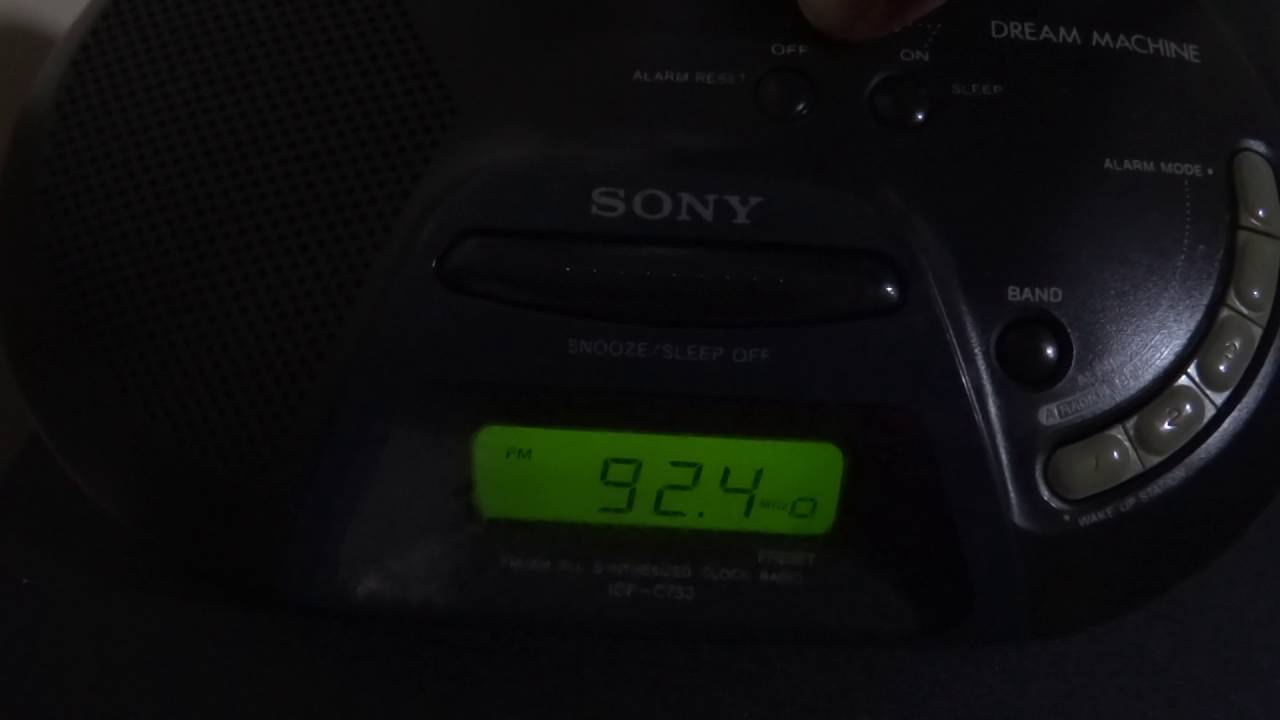 Radio Ceas Dream Machine Sony ICF -C733 - YouTube