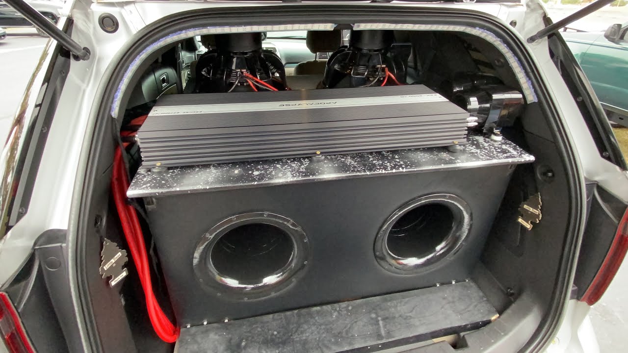 2 15" SUBWOOFERS TEAR UP THIS EXPLORER! - YouTube
