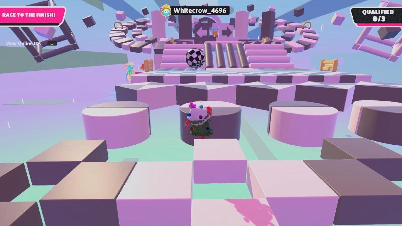 Fall Guys - Qualifying at Black and White - YouTube