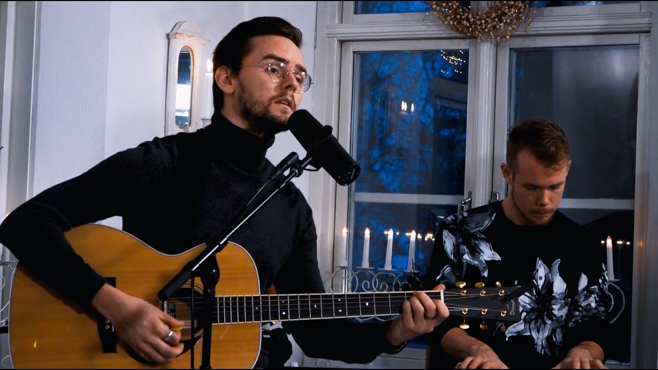 NU TÄNDAS TUSEN JULELJUS | Jonathan Westin - YouTube