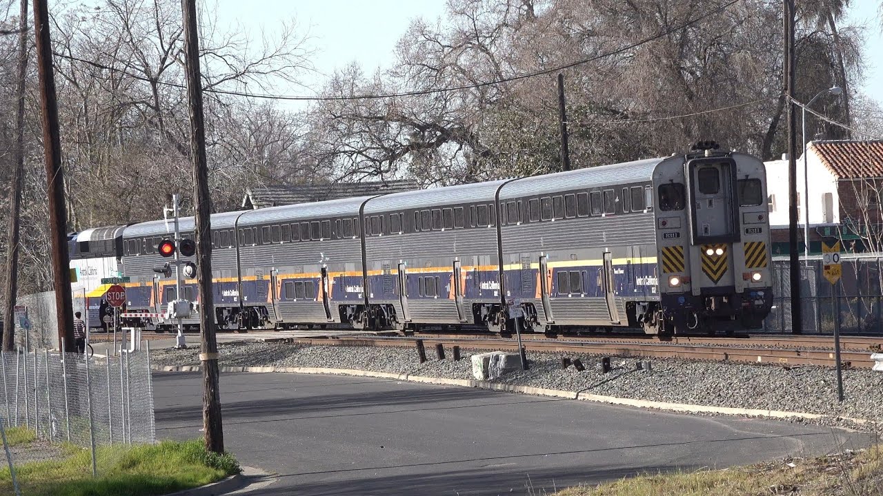 Amtrak CDTX 8311 Capitol Corridor 532 East Through The I Street Bridge ...