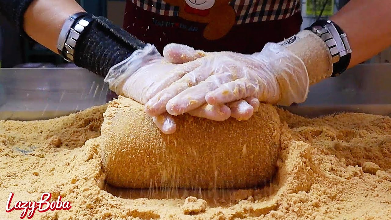 Soft Peanut Candy | Taiwanese Street Food | Tamsui Old Street - YouTube