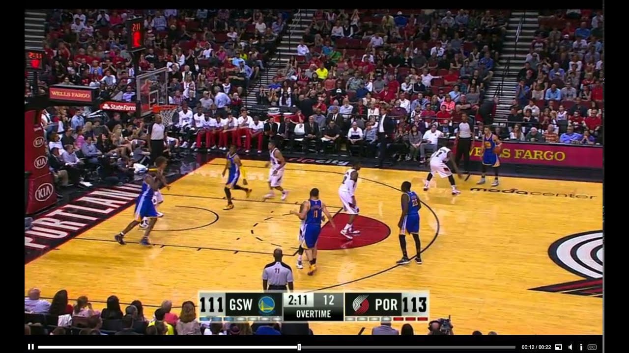 Klay Thompson Three Pointer Off Screen - YouTube