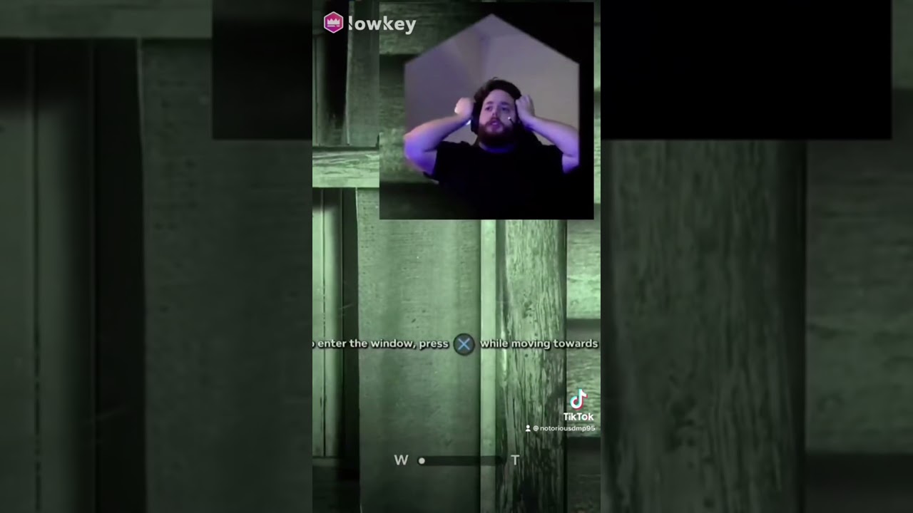 Outlast 2 jump scare (halloween special) - YouTube