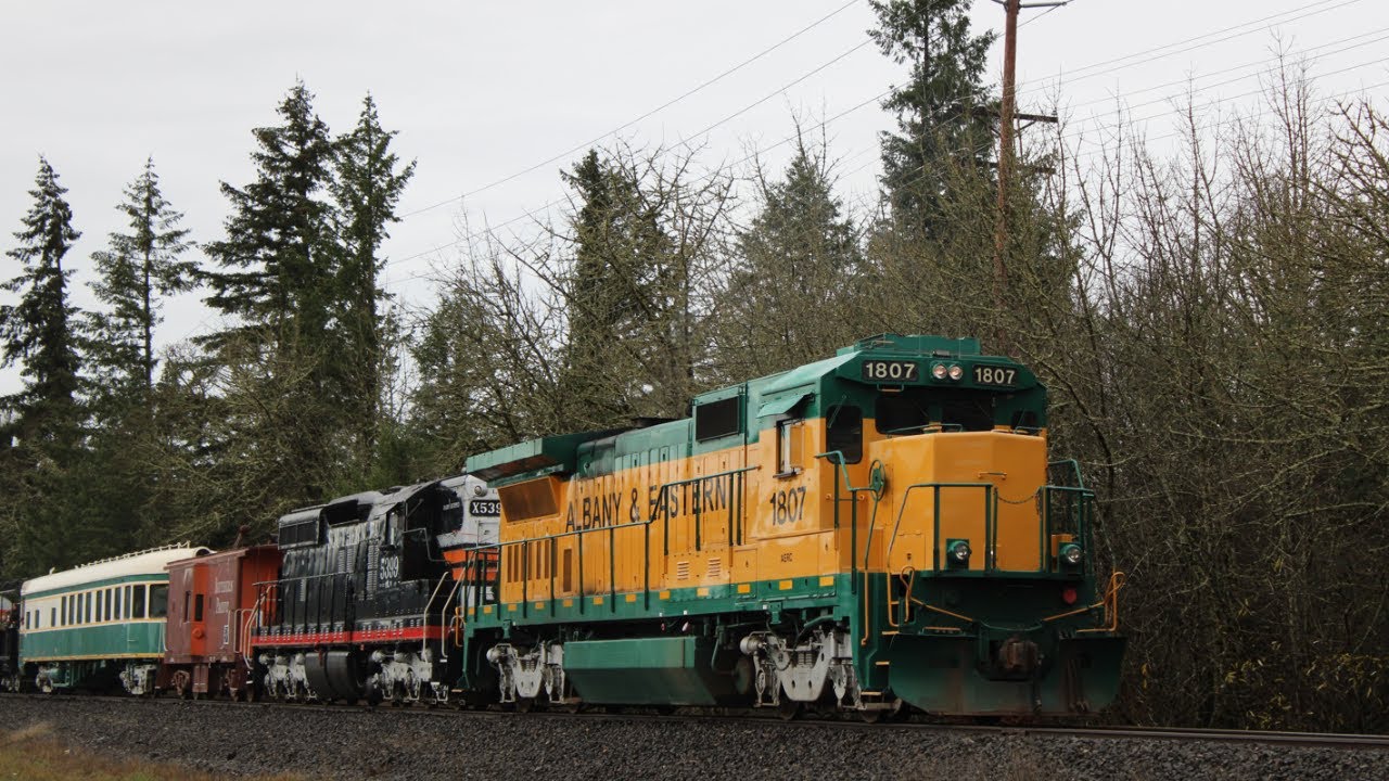 Chasing the AERC Candy Cane Express in Lebanon, OR 2024 - YouTube