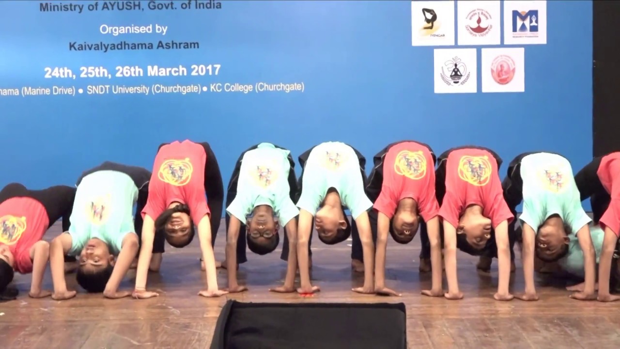 Iyengar Yoga Exposition: Special Children at Maharashtra Yoga Utsav ...