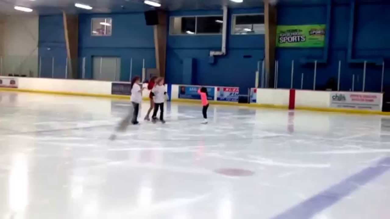Lilly ice skating camp show. - YouTube