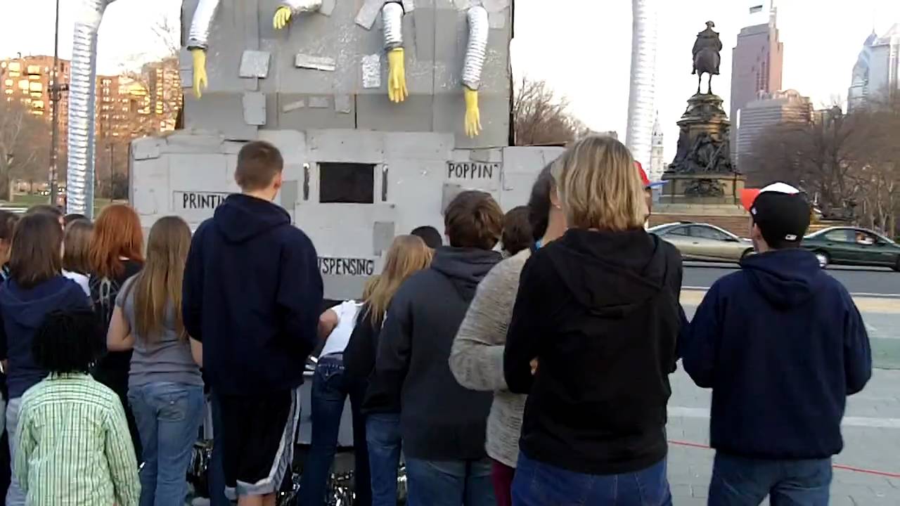 Wee Wally Wonk 219 at the Philadelphia Museum of Art 1.mov - YouTube