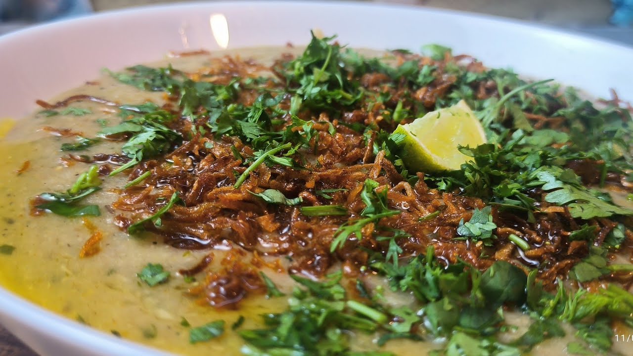 Chicken Haleem in Cooker | Tasty One-Pot Haleem Recipe | Chicken Harees ...