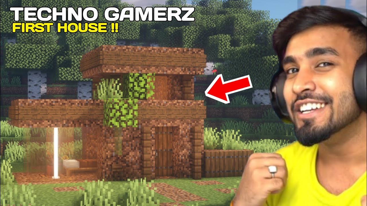 I BUILD TECHNO GAMERZ FIRST MINECRAFT HOUSE EVER 😍 - YouTube