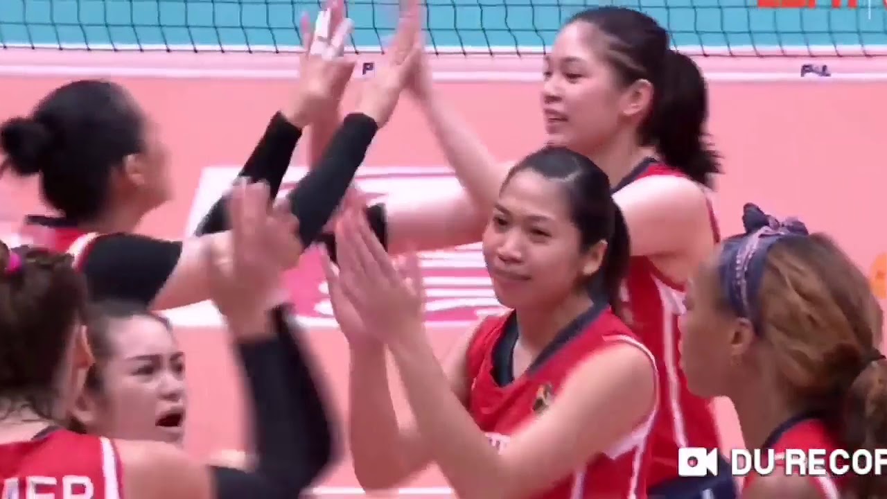 Mika Reyes ends 1st set with a Monster Block - YouTube