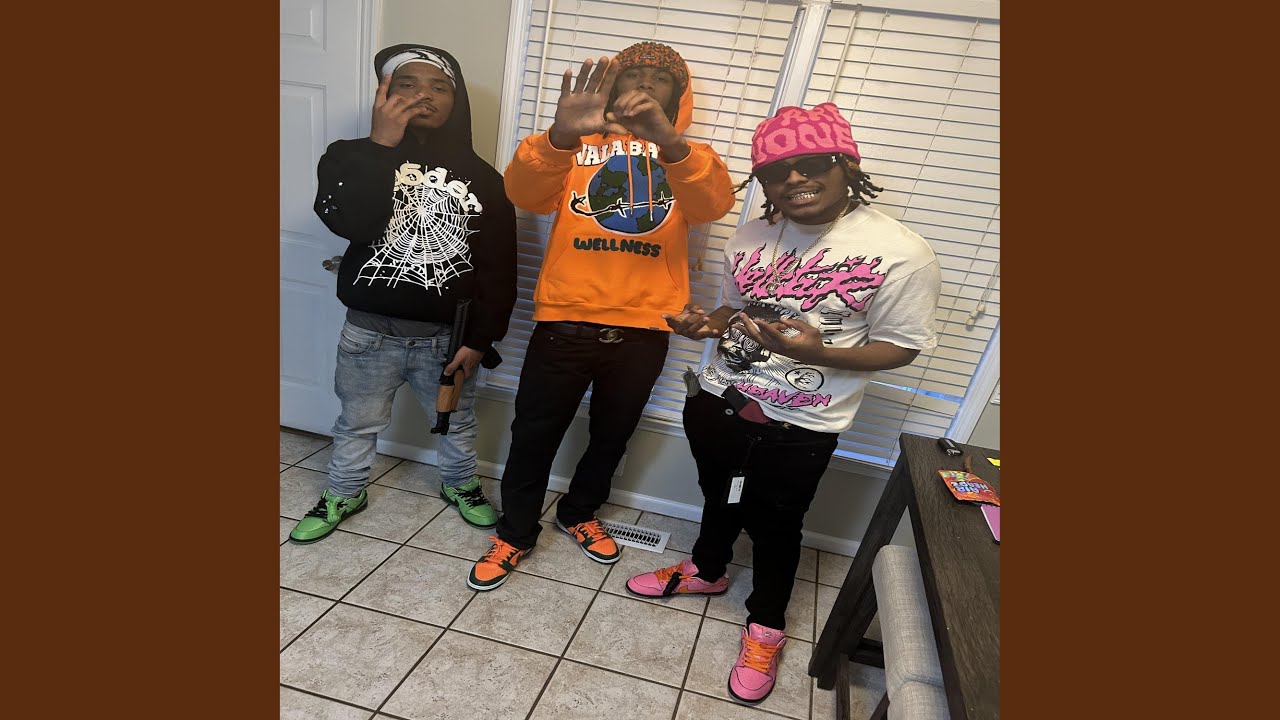 Switch Onna Pound (feat. EmgBloxx, Mr. EazyMoney & Q Slime) - YouTube