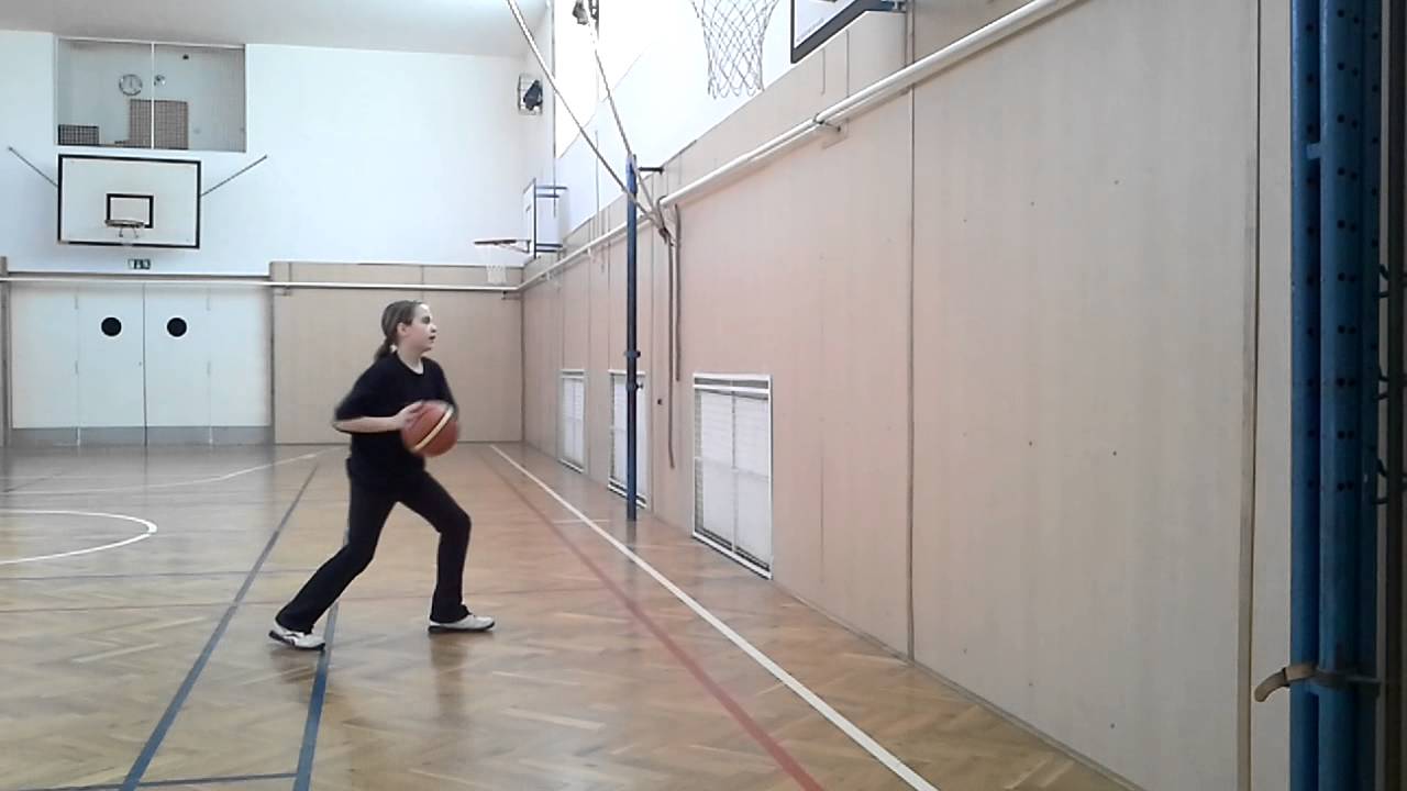 Push Pass (www.BasketballDrills.cz) - YouTube