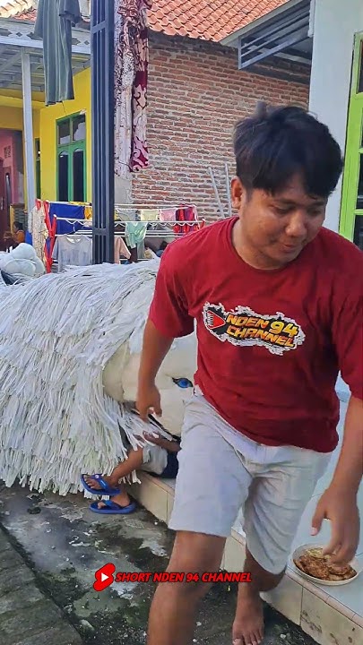 can macanan gak mau makan buah mau nya makan bocil ff - YouTube